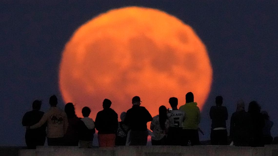 Harvest moon: How to watch the supermoon, lunar eclipse Tuesday ...