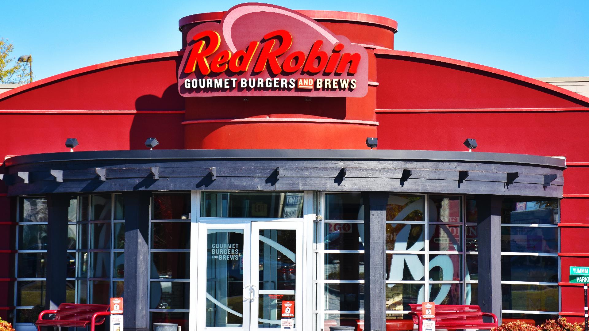 National burger chain selling 86 more restaurants | wzzm13.com