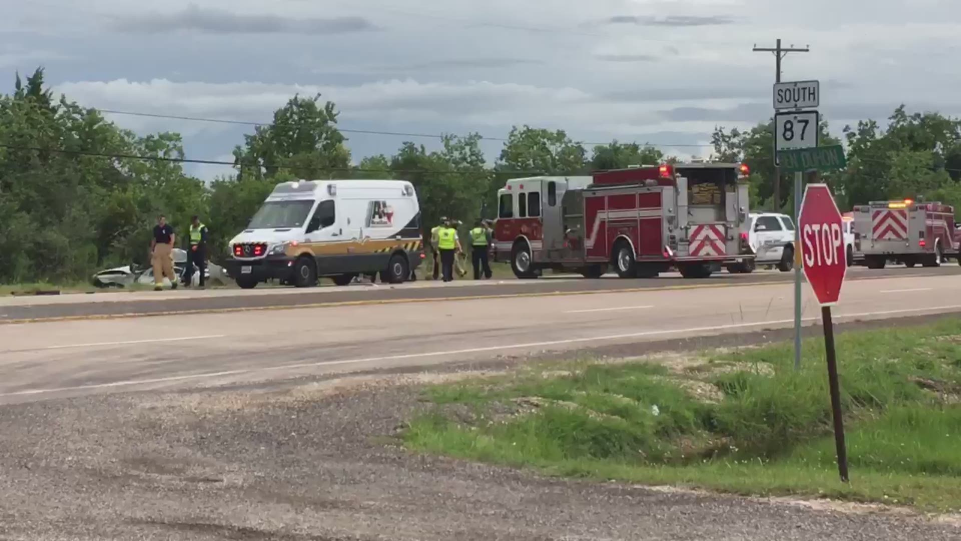 Family: Newlyweds killed in accident minutes after getting married ...