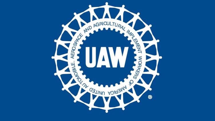 UAW employees at American Axle's Three Rivers plant walk out on strike ...