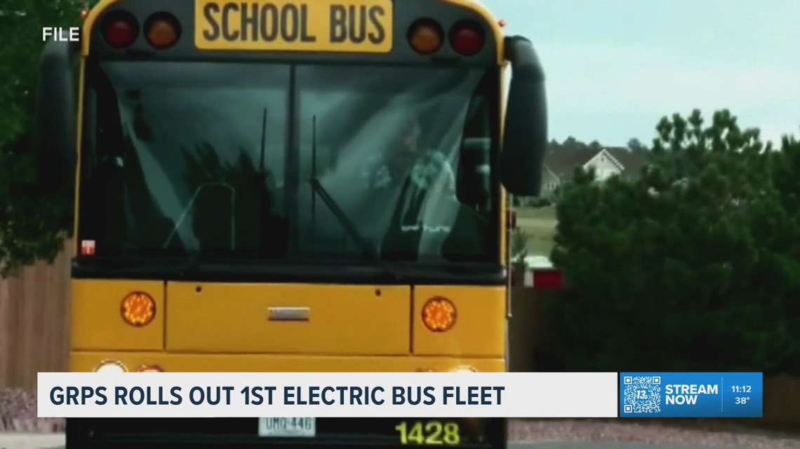 Grand Rapids Public Schools debuts brand-new electric school buses ...