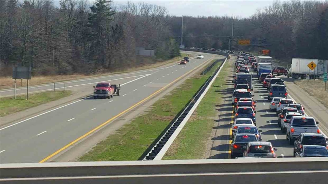 Three cars involved in crash on US-31 while drawbridge stuck | wzzm13.com