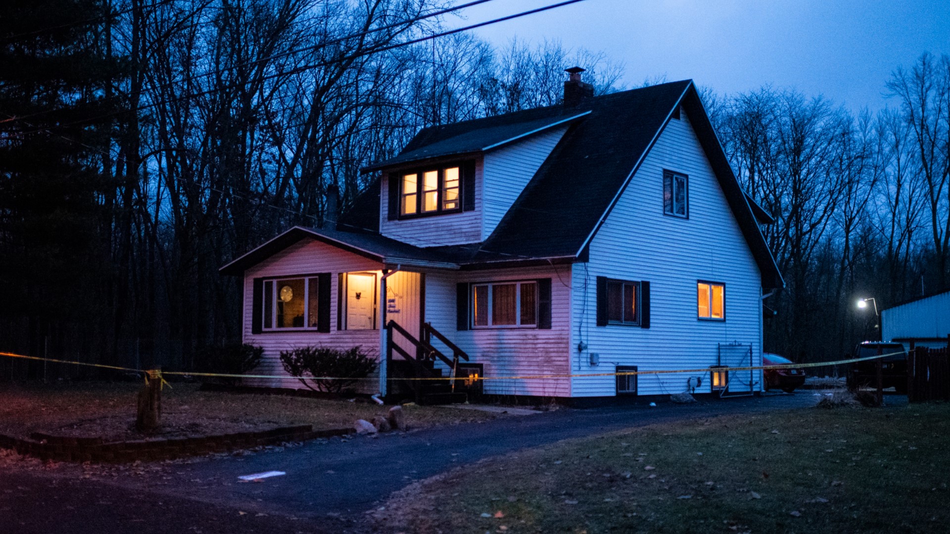 Father held hostage, killed in home invasion that injured 3 officers ...