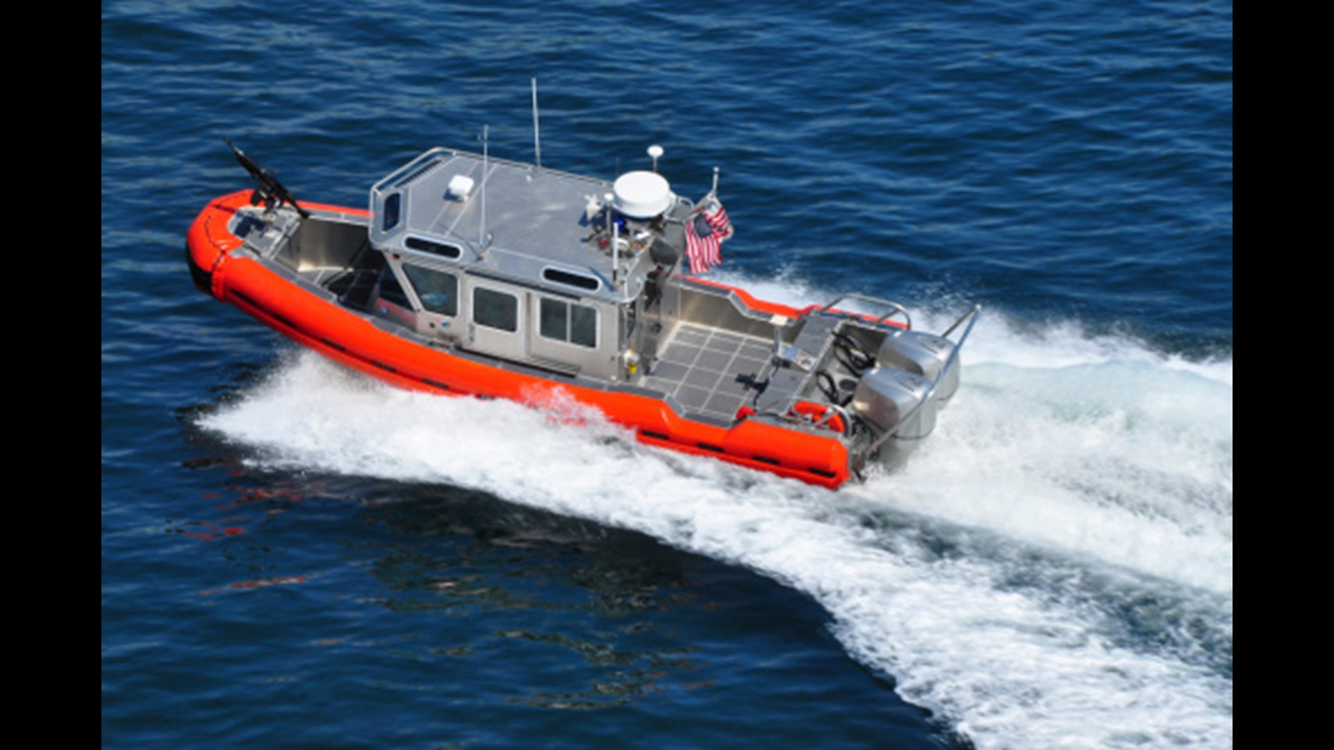 15-year-old rescued after falling off jet ski in Lake Michigan | wzzm13.com