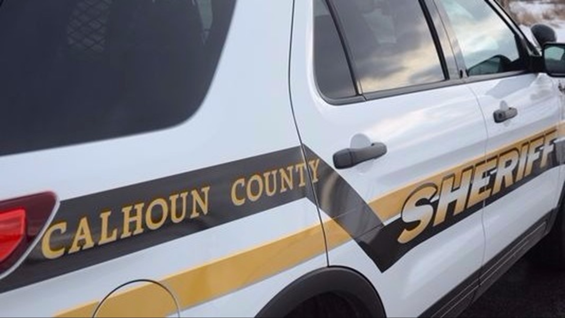 20-year-old Battle Creek man dies after drowning at Willard Beach ...