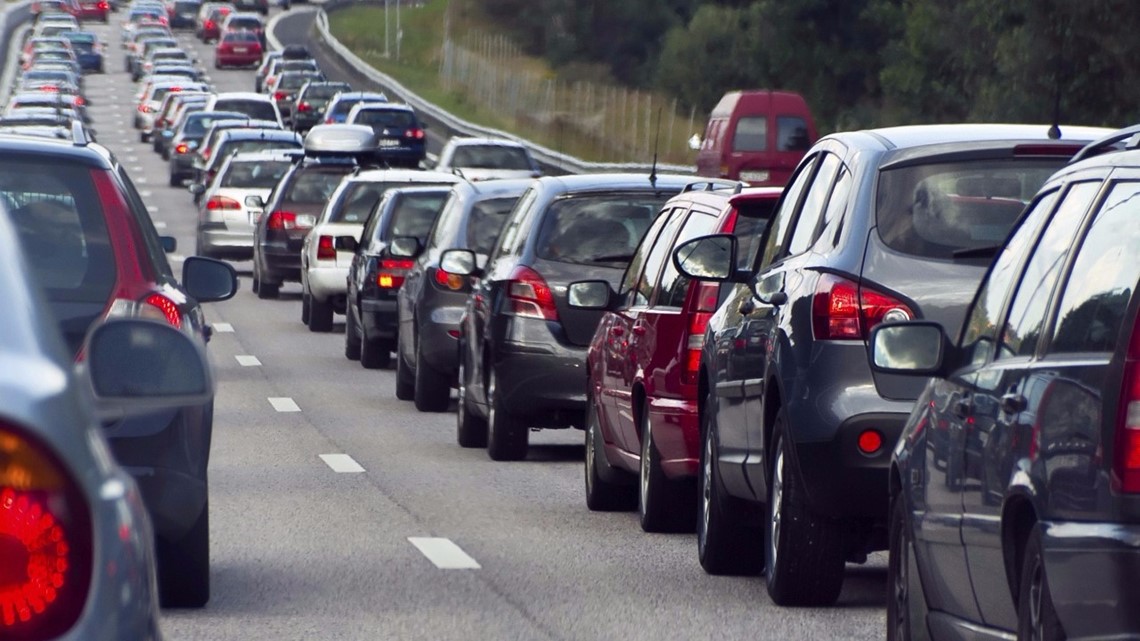 Avoiding Fourth of July traffic in Michigan | wzzm13.com