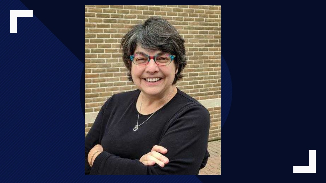 Tulip Time 2019 Poster Artist Winner Announced | wzzm13.com