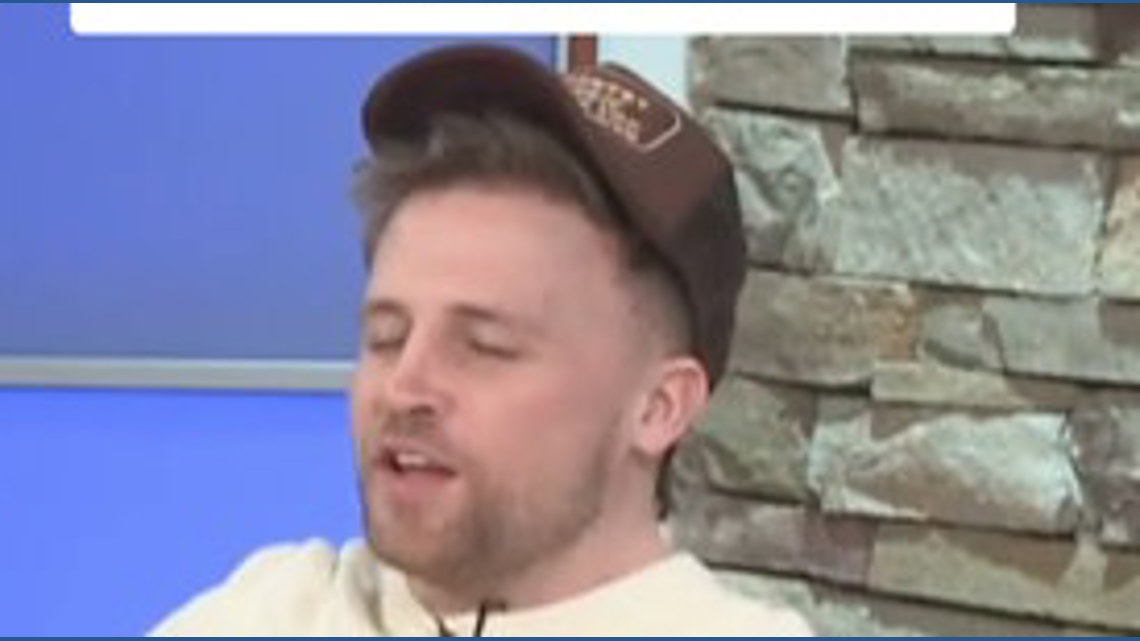 British TikTokers Josh & Jase are convinced Lake Michigan is an ocean ...