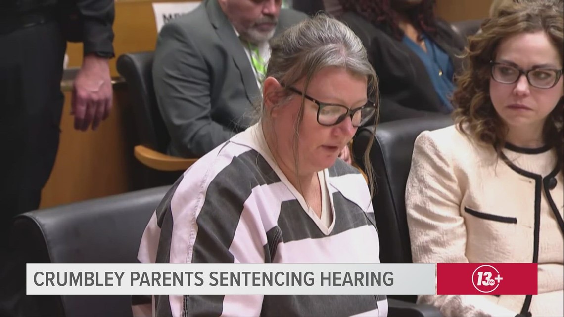 Jennifer Crumbley asks judge for mercy in sentencing | wzzm13.com