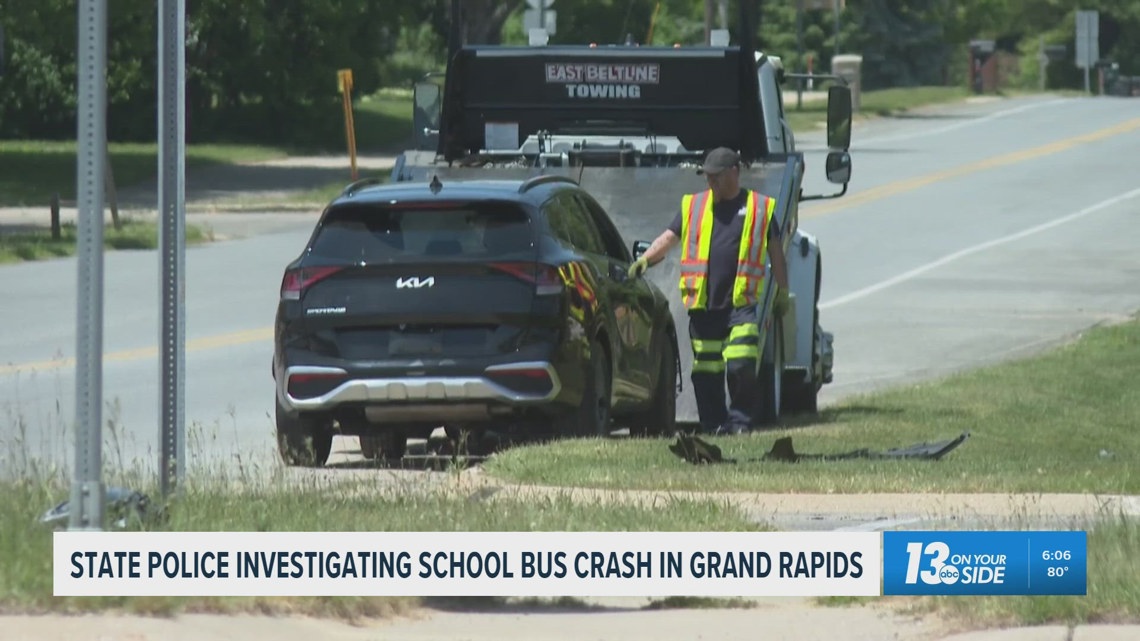 MSP investigating school bus crash in Grand Rapids | wzzm13.com