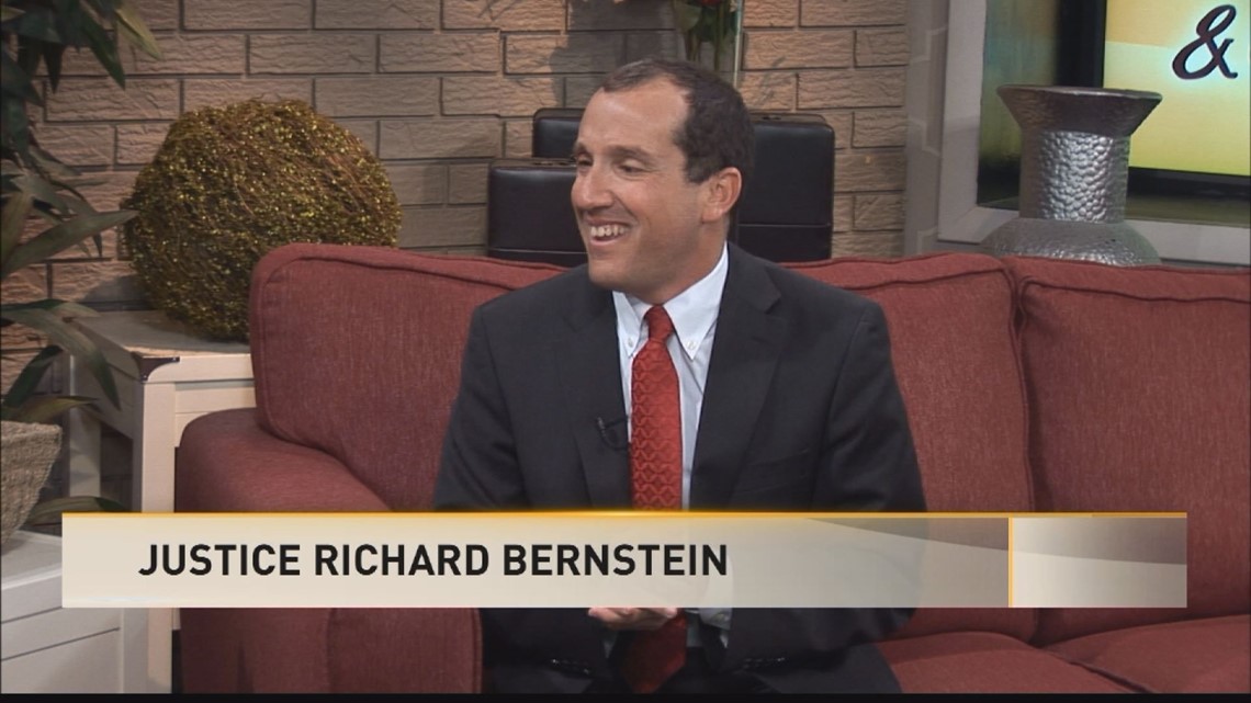 Michigan Supreme Court judge gives pep talk to jail inmates | wzzm13.com