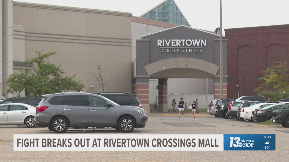 Fight breaks out at RiverTown Crossings mall | wzzm13.com