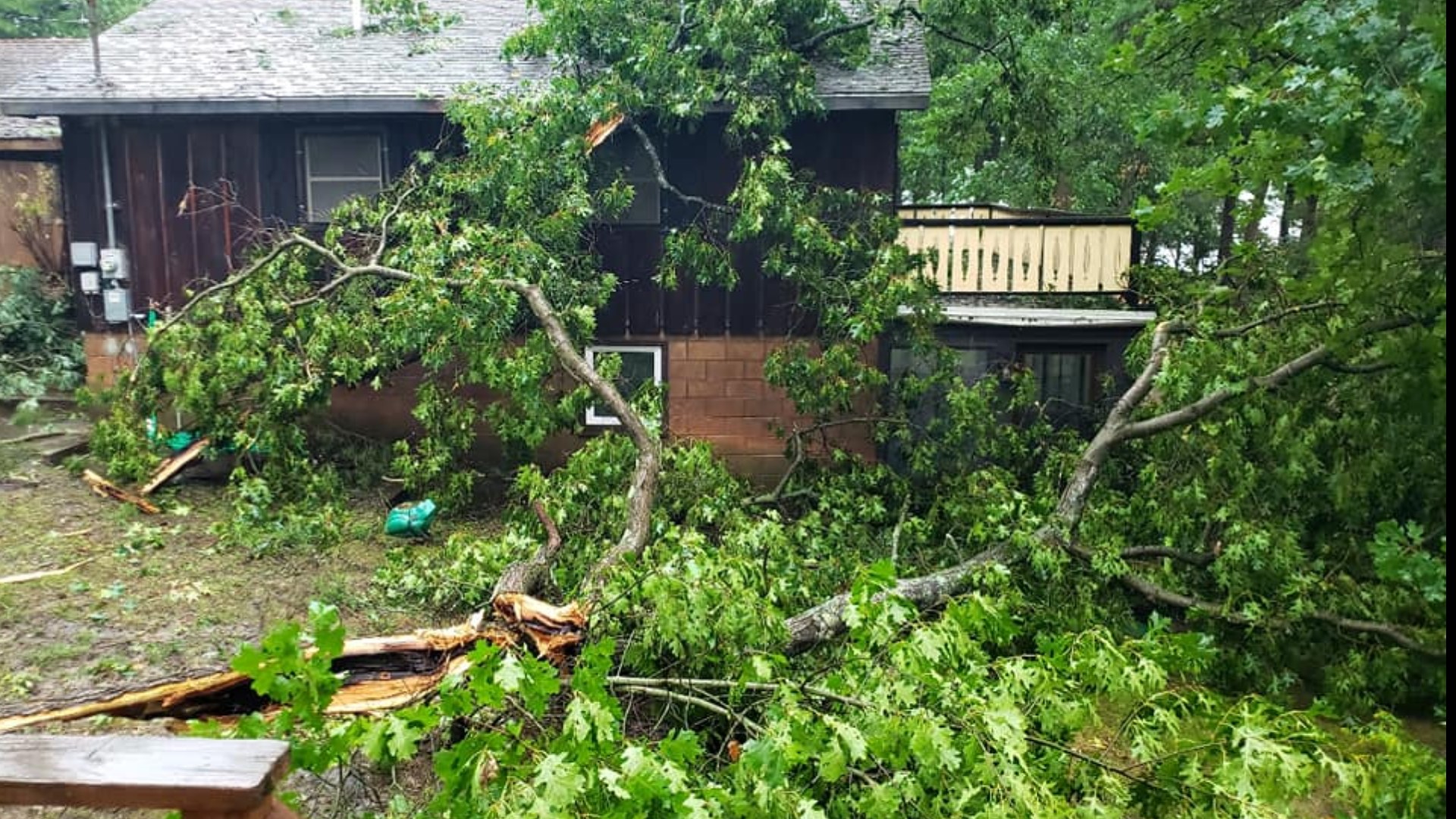 Storms bring damaging winds, possible tornadoes to Michigan | wzzm13.com