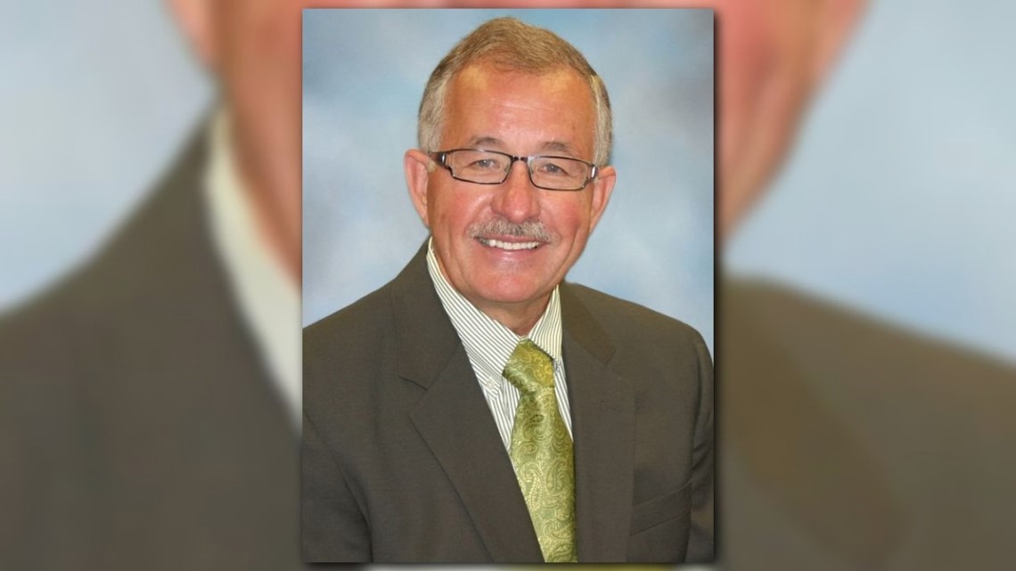 MSU Dean William Strampel, Larry Nassar's former boss, steps down for ...