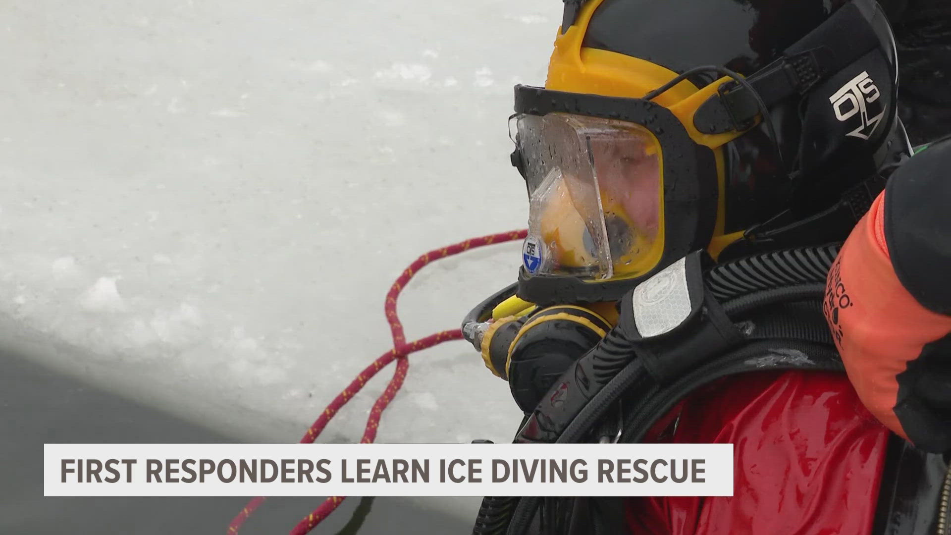 Local first responders train for ice rescues on Muskegon Lake | wzzm13.com