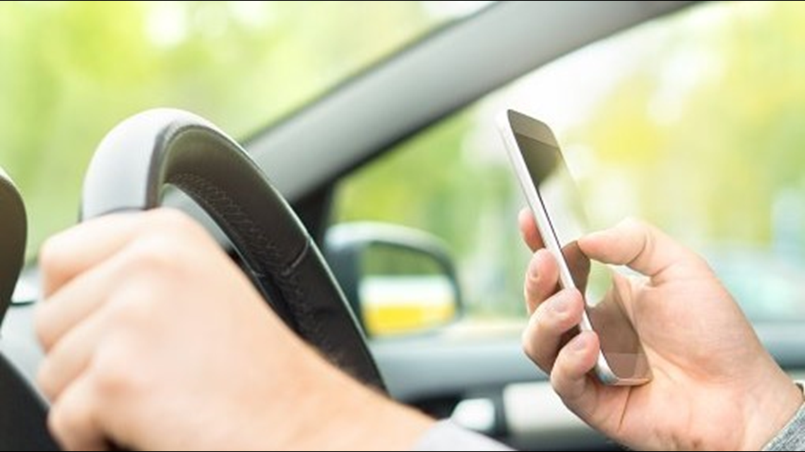Michigan's new distracted driving law | wzzm13.com