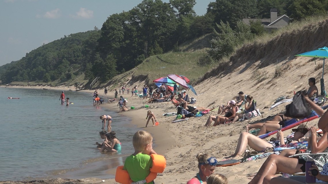 Beach memorial serves as reminder of water safety | wzzm13.com