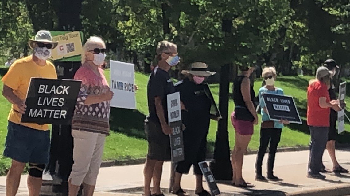A West Michigan Church adds a name to their monthly Vigil | wzzm13.com