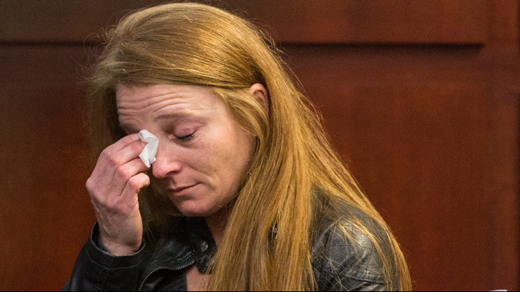 'Pretty hair...with blonde highlights,' woman testifies about ...