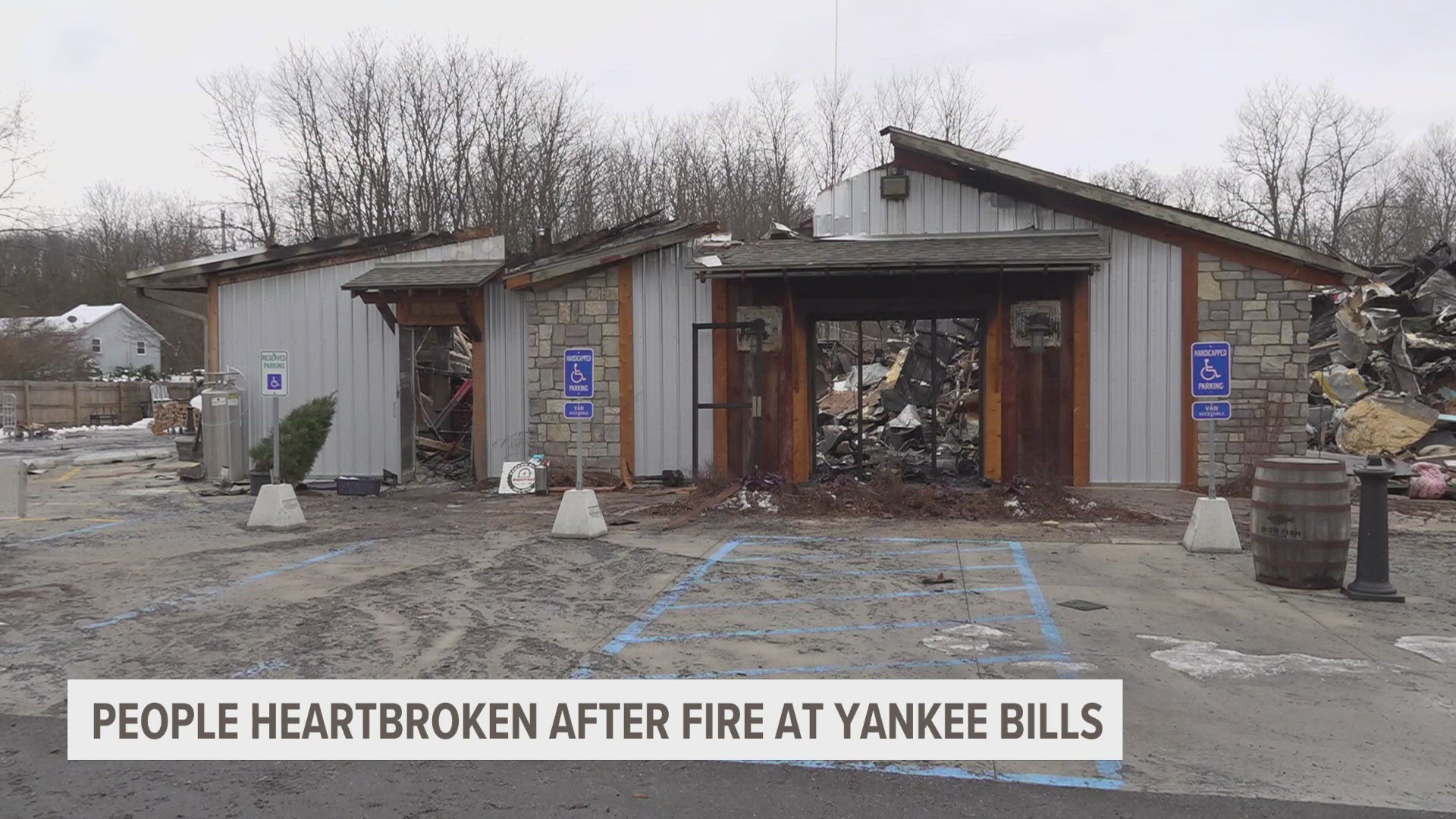 Customers stop by Yankee Bill's to mourn the loss of 'favorite ...