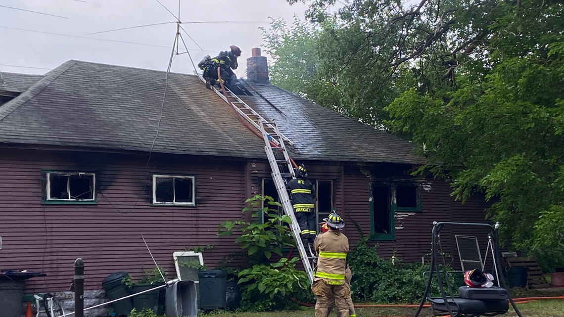 Crews battle house fire in Muskegon Heights | wzzm13.com