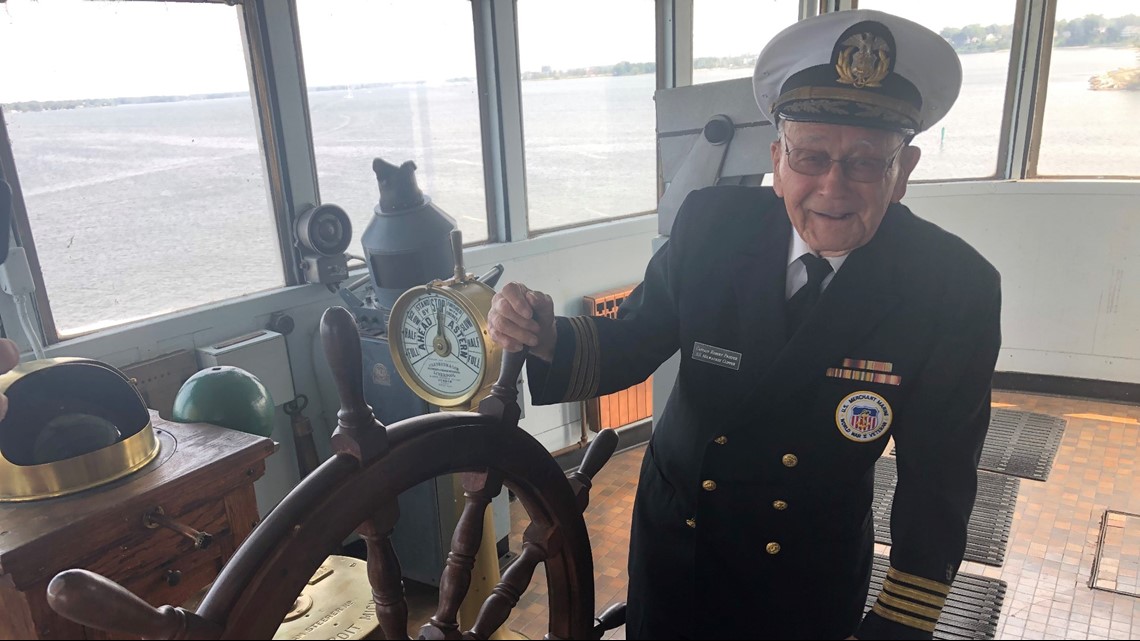 Milwaukee Clipper's last captain regales 'sea tales', went from ...