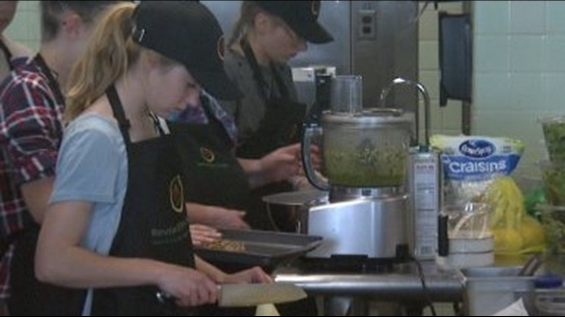 Volunteer chefs prepare 16,000 meals for cancer patients often too ill ...