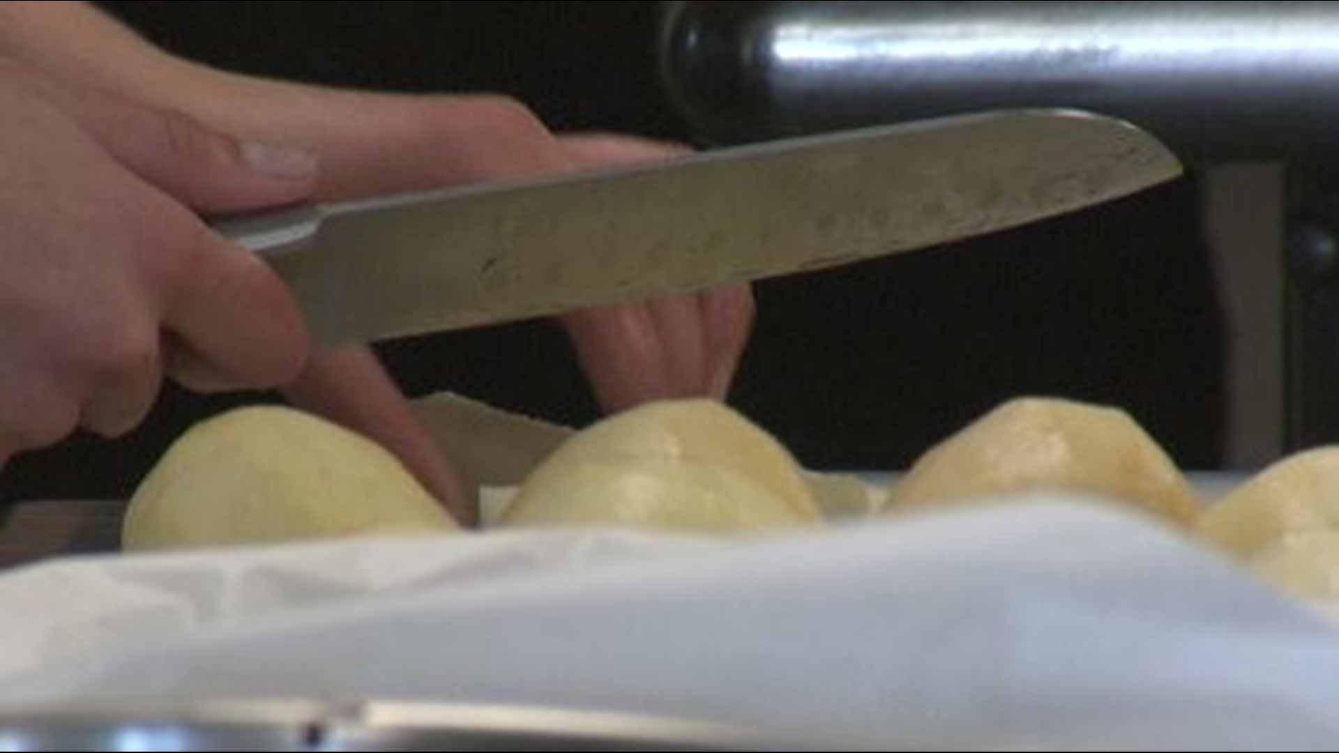 Volunteer chefs prepare 16,000 meals for cancer patients often too ill ...