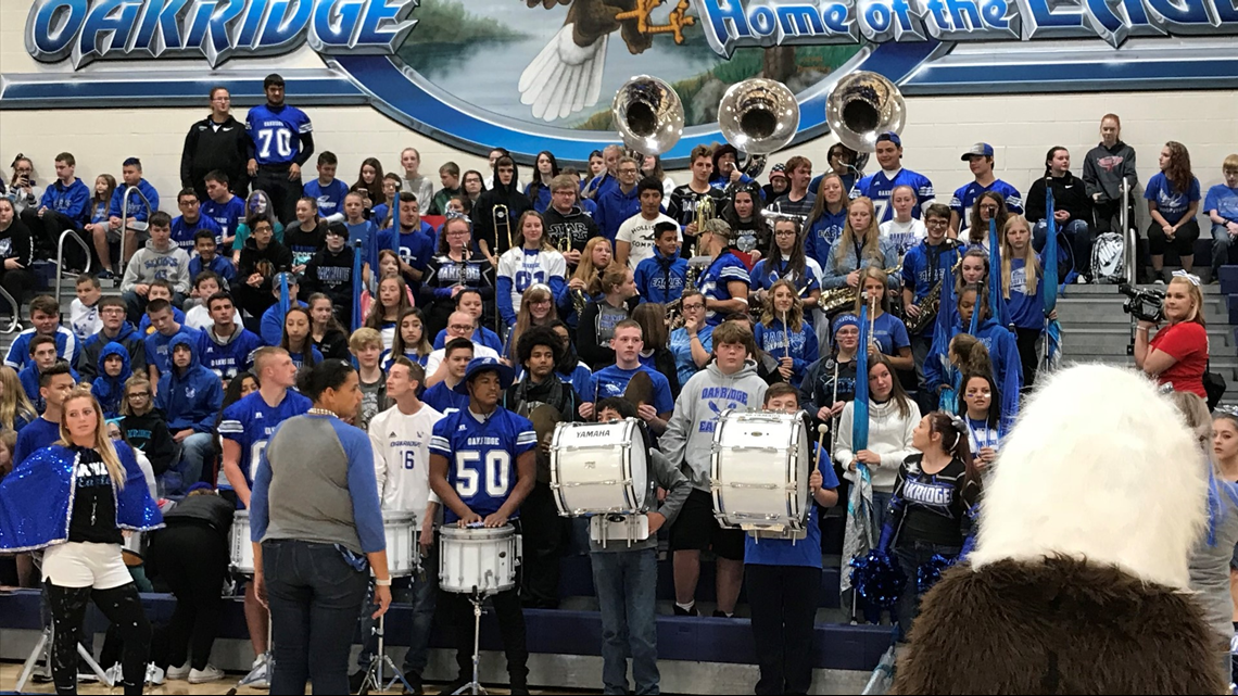 Sunrise Sidelines: Oakridge Eagles | wzzm13.com