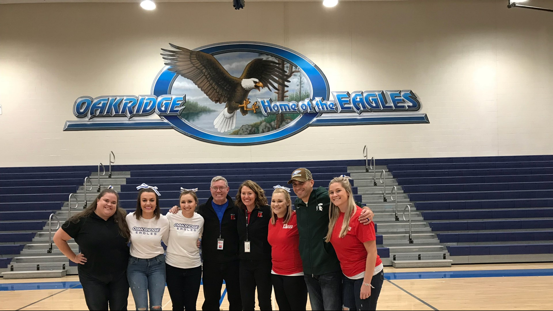 Sunrise Sidelines: Oakridge Eagles | wzzm13.com