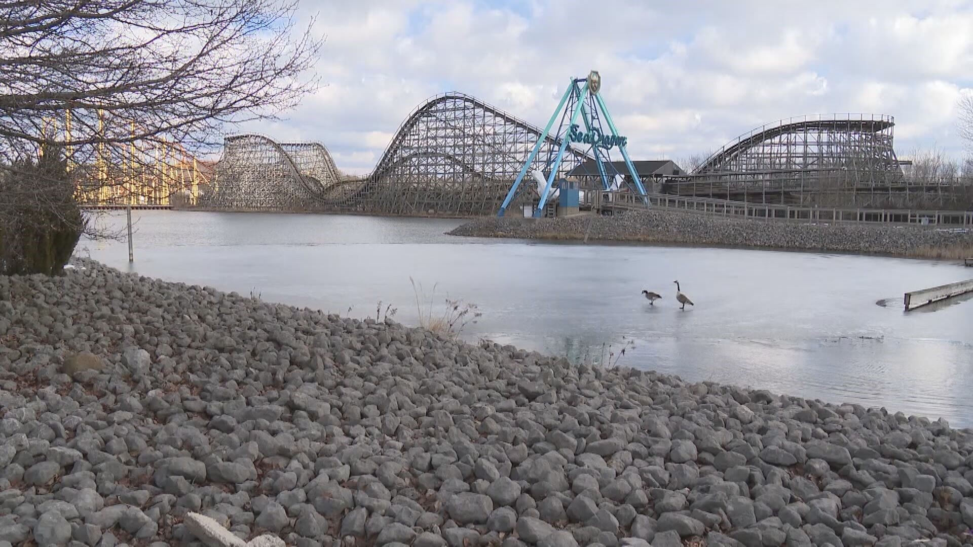 SeaWorld offers to buy Michigan’s Adventure, Cedar Point | wzzm13.com