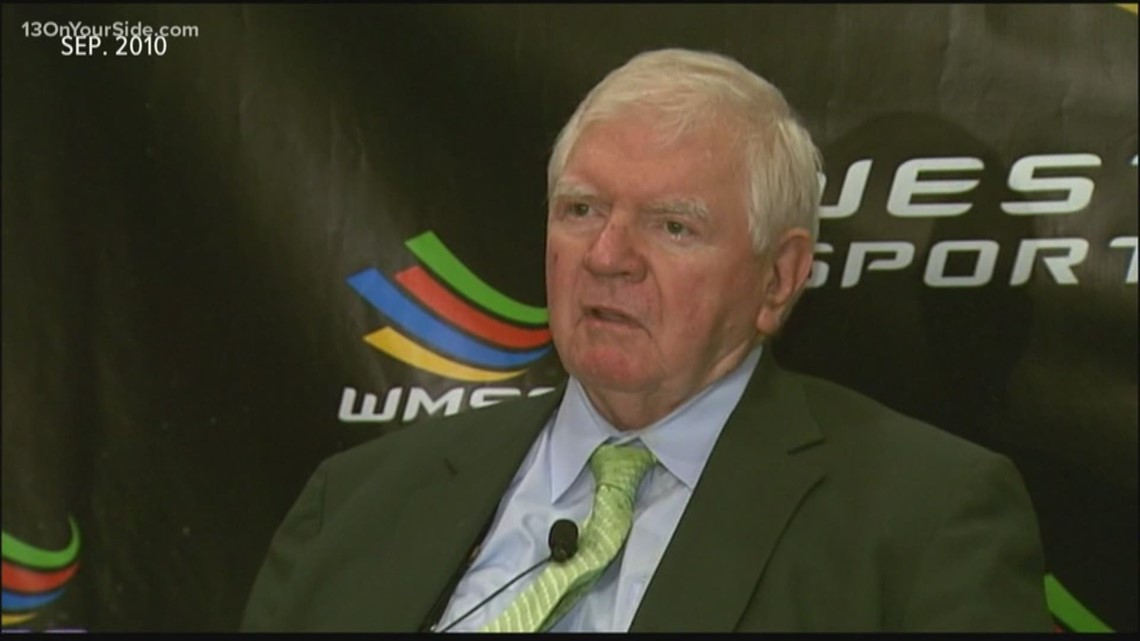 Former MSU football coach George Perles | wzzm13.com