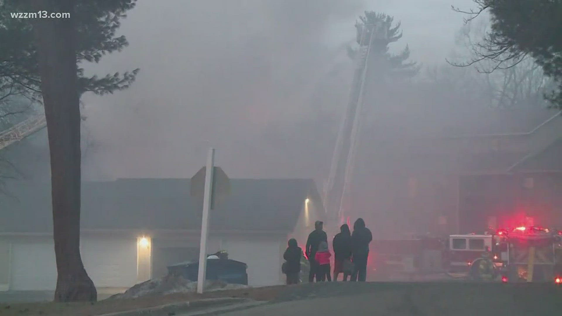 Large fire displaces residents of York Creek Apartments | wzzm13.com