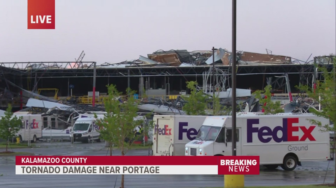 'There's no front of this building' | FedEx facility in Portage ...
