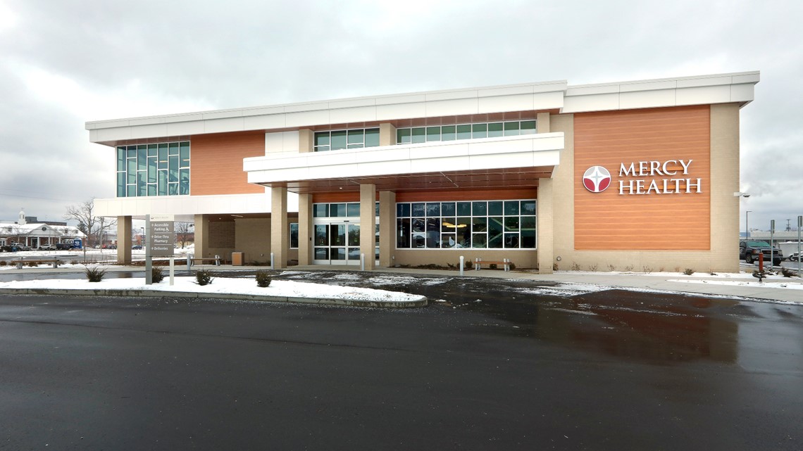 Mercy Health opens new facility in Norton Shores | wzzm13.com