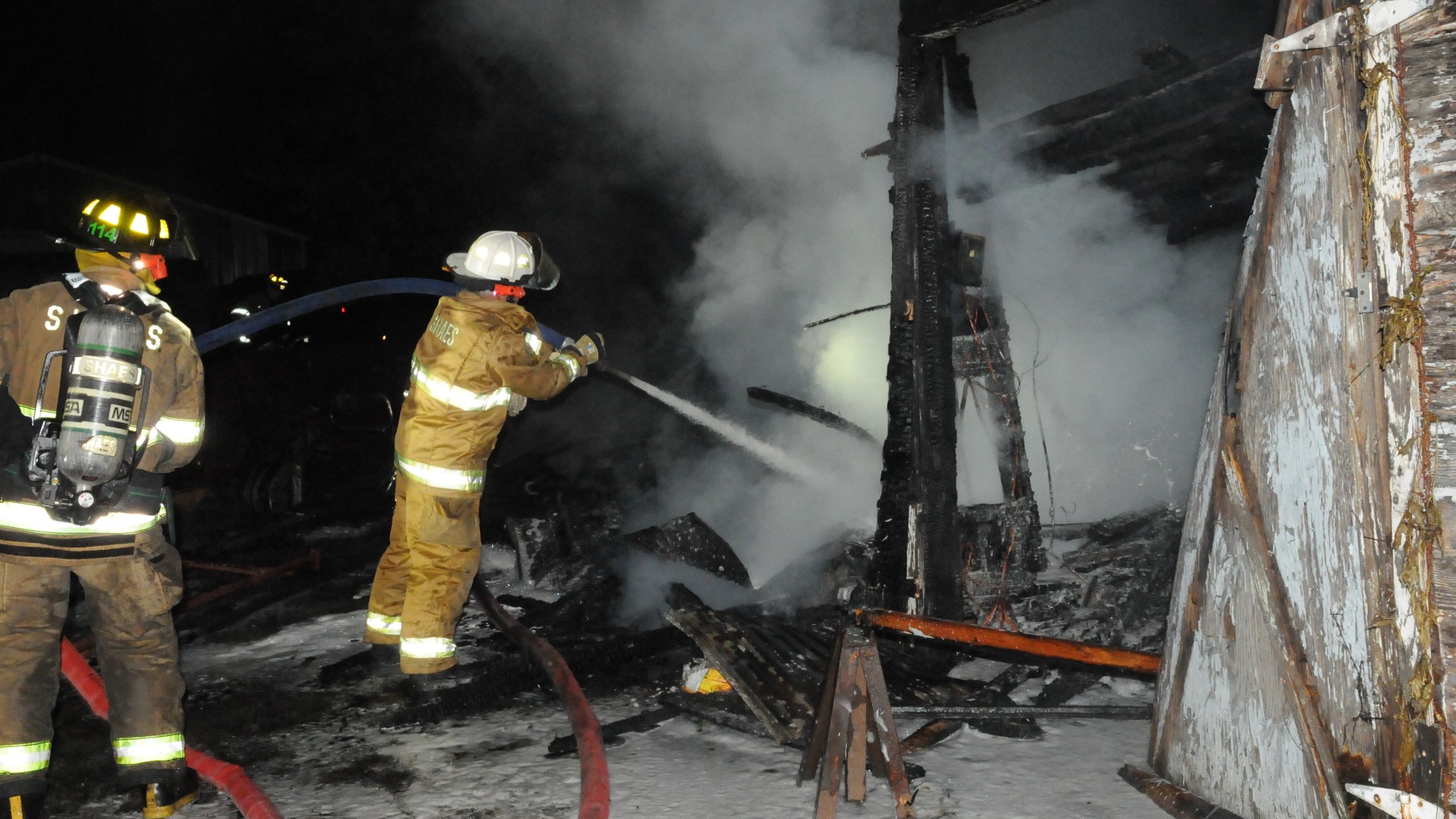 Another structure, several more vehicles destroyed by fire in Bangor ...