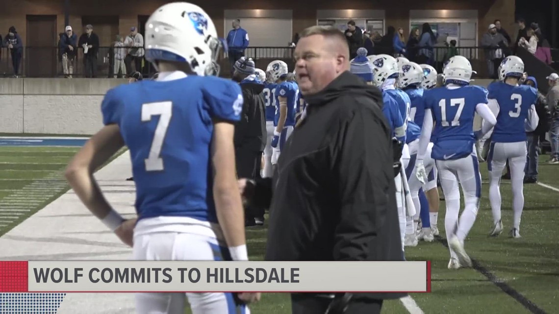 Catholic Central quarterback Connor Wolf commits to Hillsdale | wzzm13.com