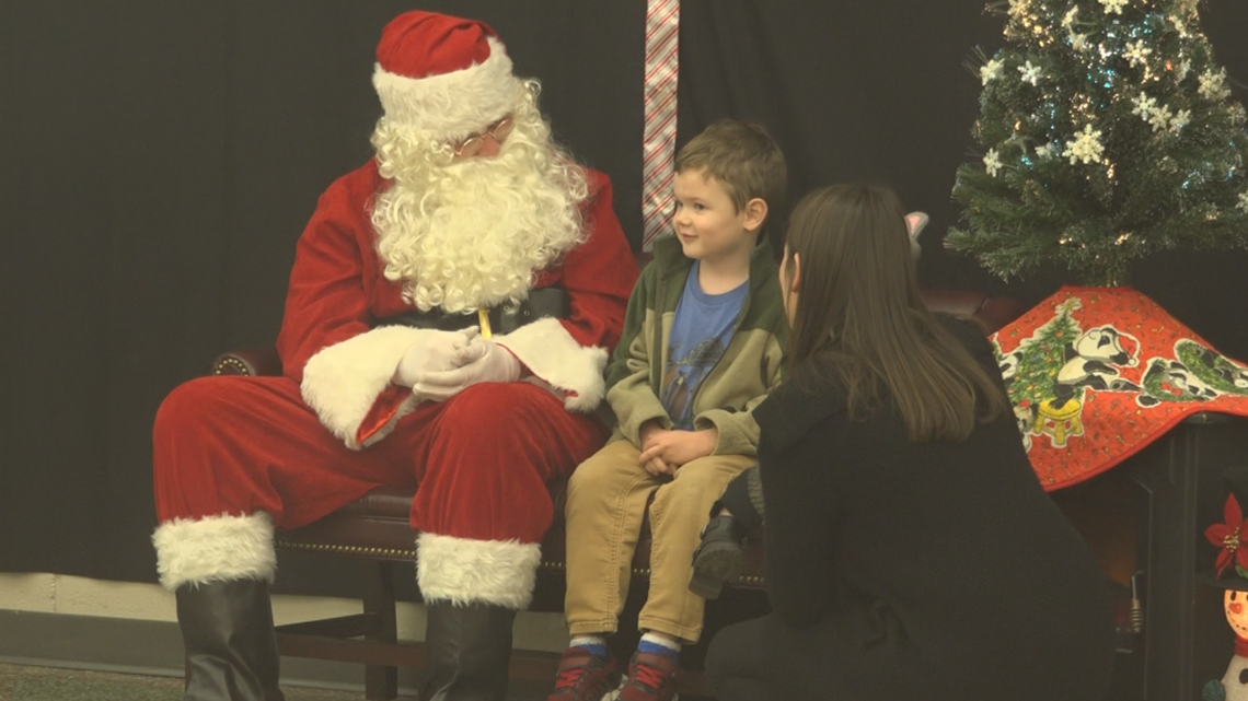 Signing Santa is coming to town | wzzm13.com