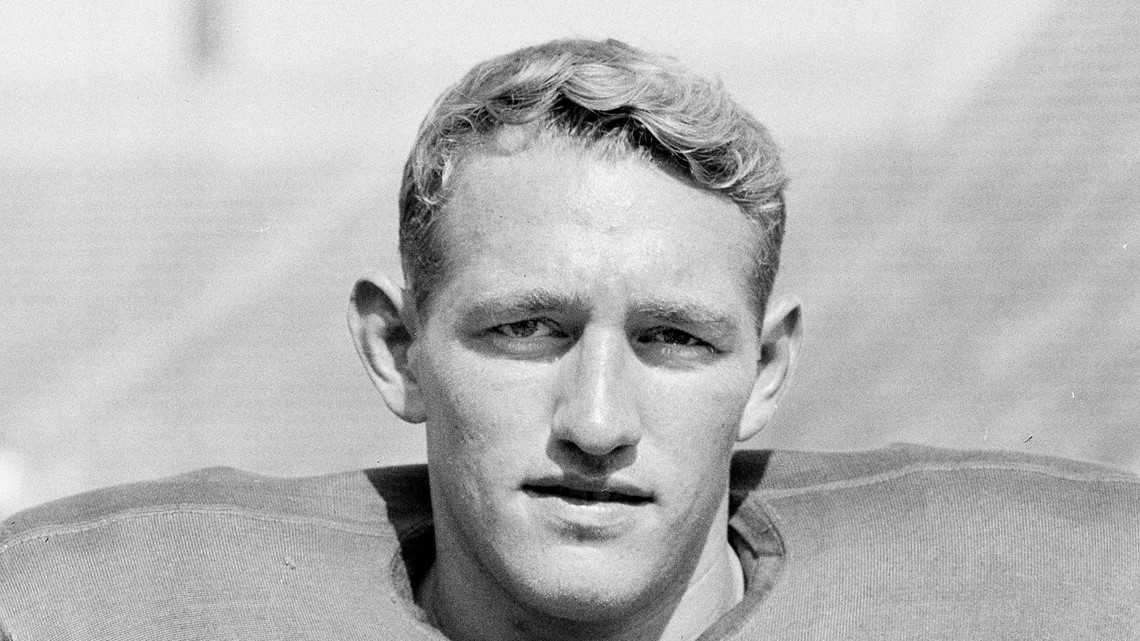 Henry Bullough, ex-NFL coach, Spartans player, dies at 85 | wzzm13.com