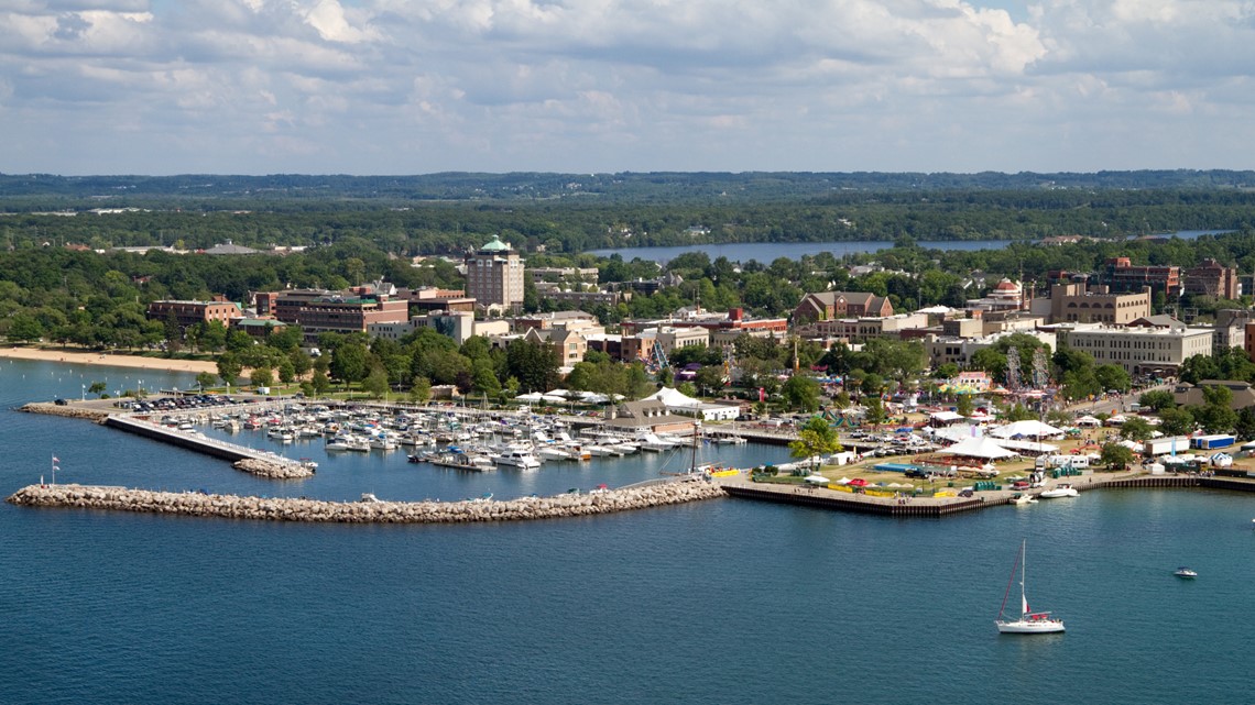 2 West Michigan cities rank in the top 5 for "Best Beach Towns to Live ...