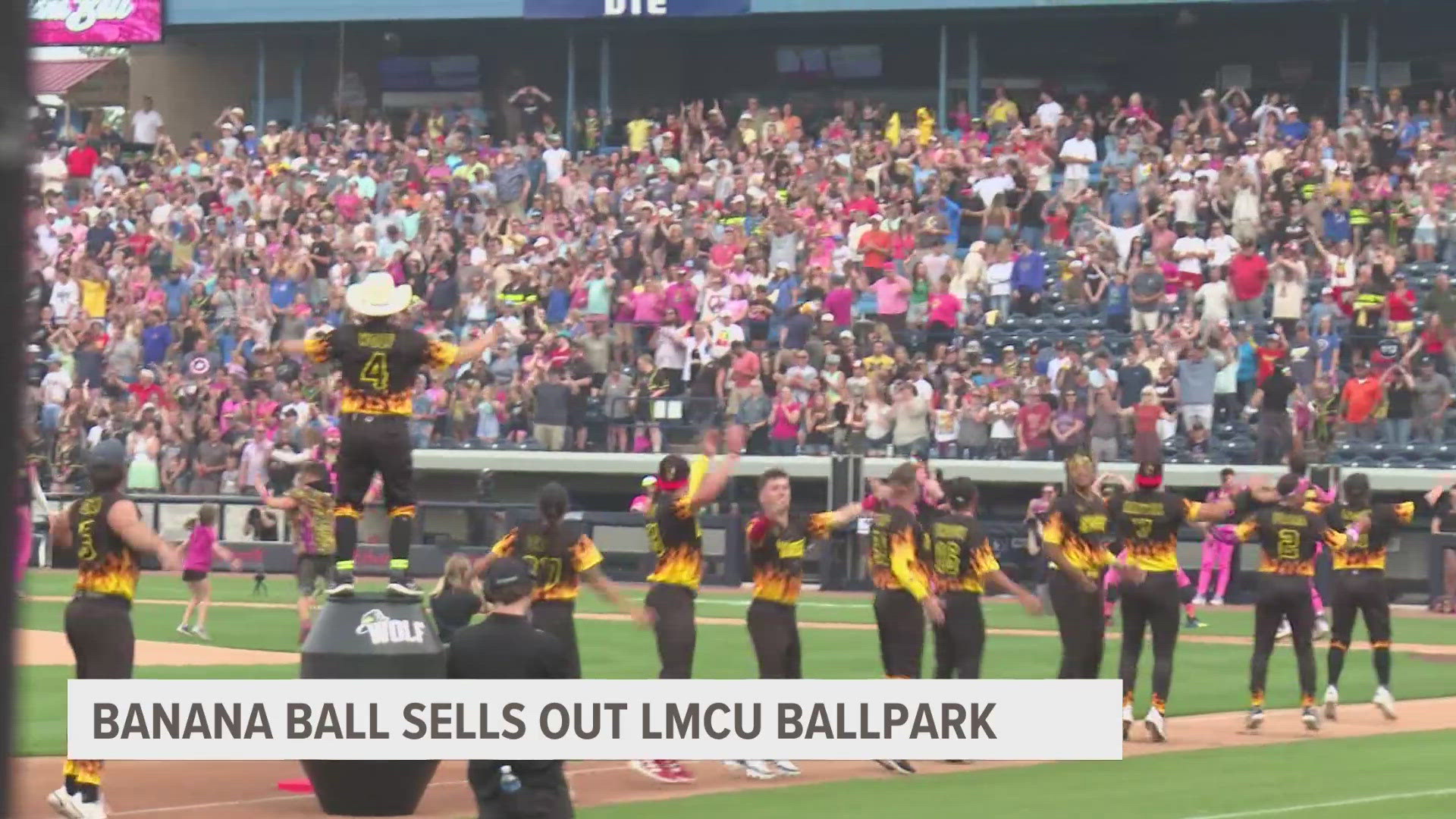Banana Ball makes debut at LMCU Ballpark | wzzm13.com