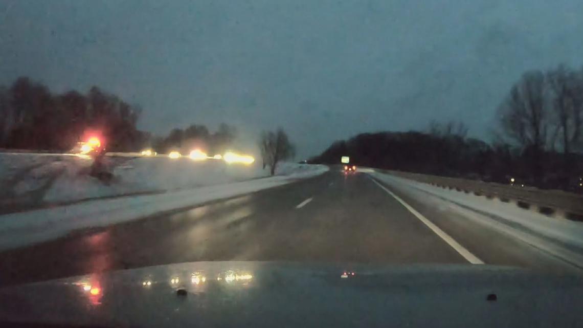 Crash on southbound US-131 leaves man dead | wzzm13.com