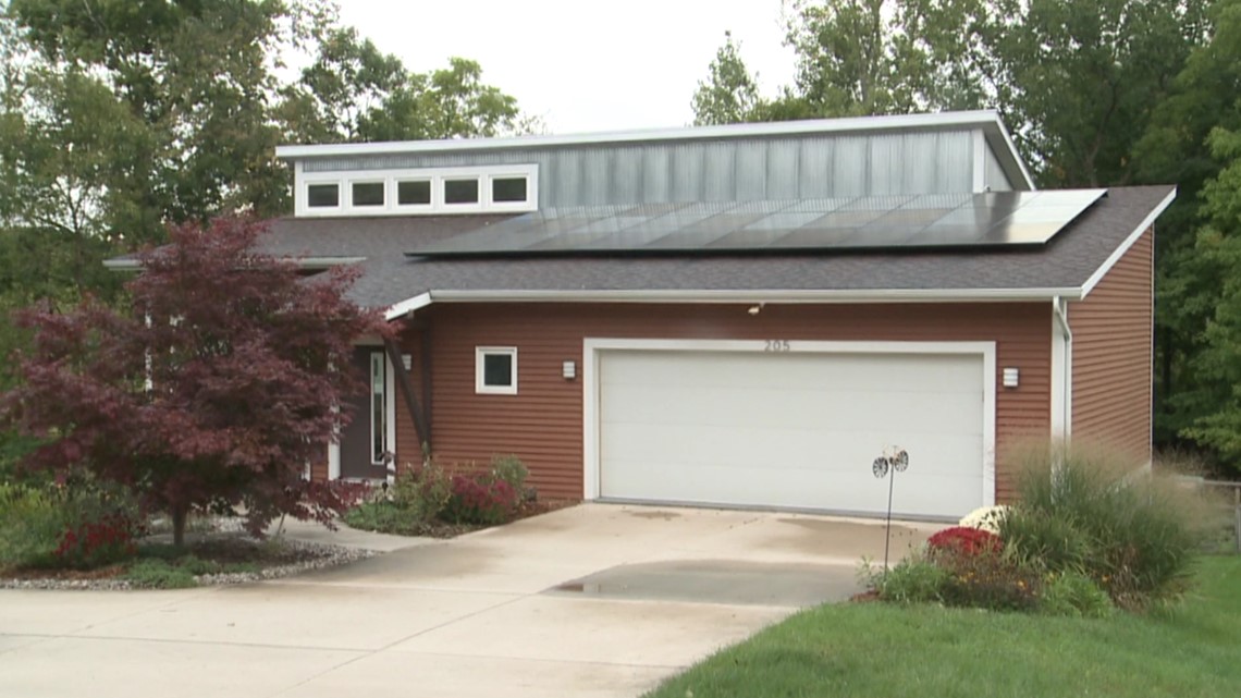Couple builds carbon neutral home in Rockford | wzzm13.com