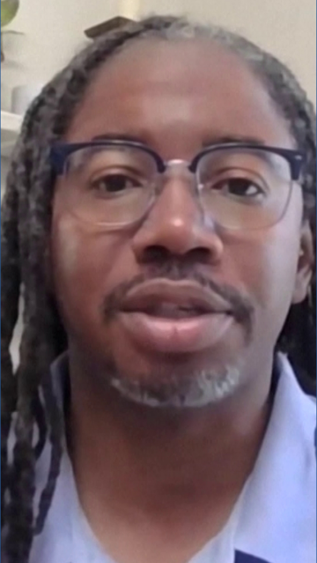 Derrick Perry recounts stopping Walmart stabbing | wzzm13.com
