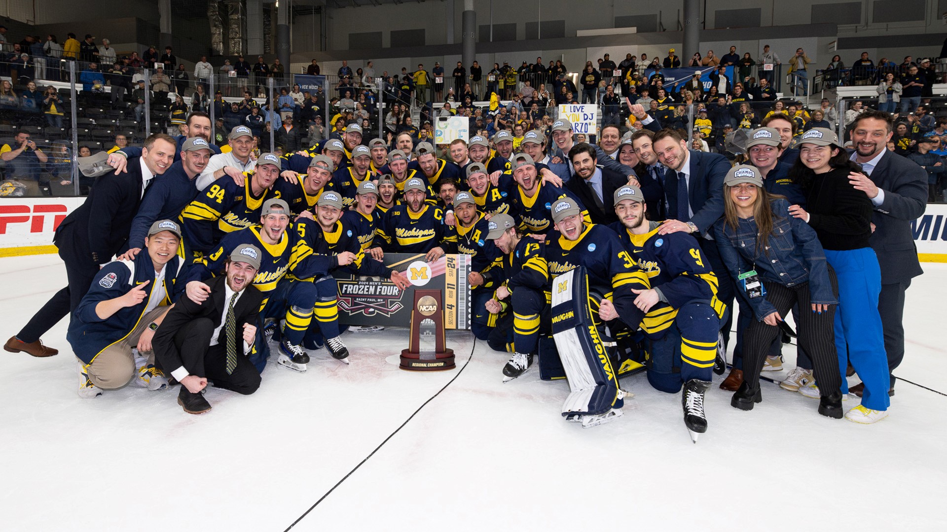 Michigan hockey tops Michigan State clinching Frozen Four bid | wzzm13.com