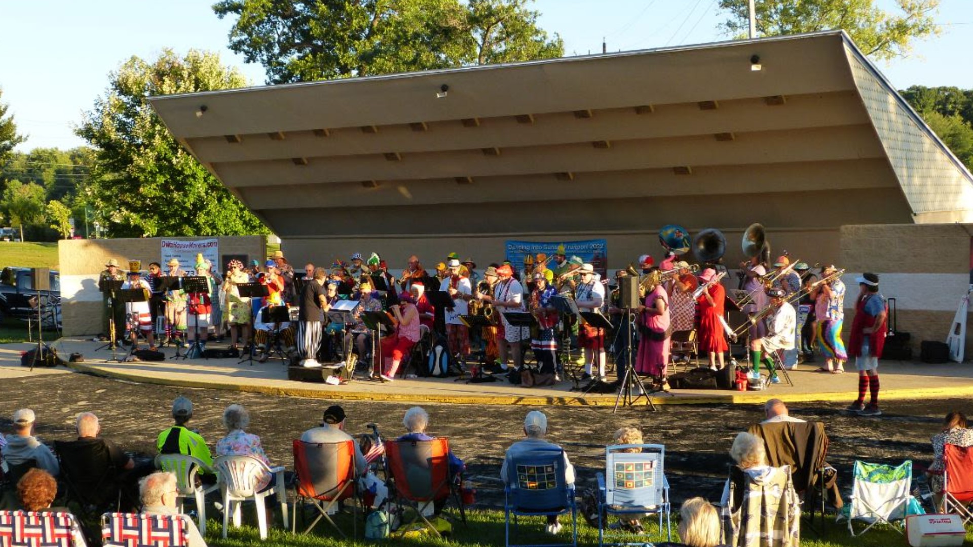 Scottville Clown Band to close out concert series in Fruitport | wzzm13.com