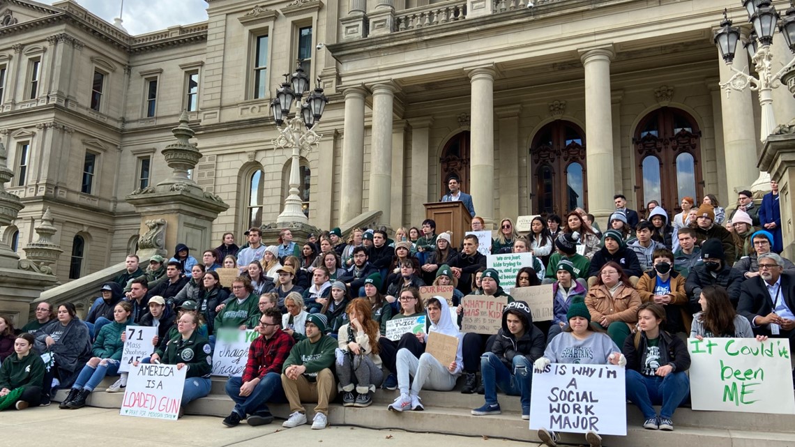 Michigan State students protest, host rally in Lansing | wzzm13.com
