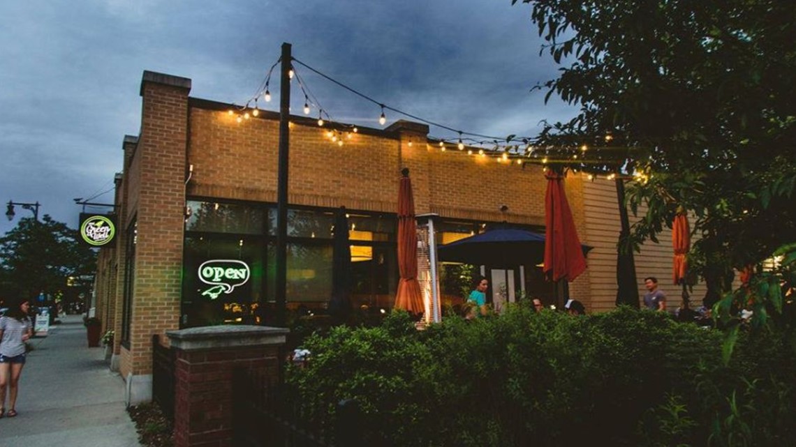 Here's what it will look like when restaurants reopen | wzzm13.com