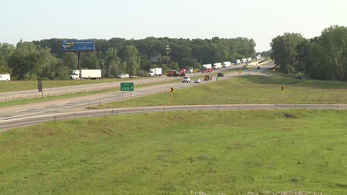 1 dead, 1 injured in SB US-131 crash | wzzm13.com