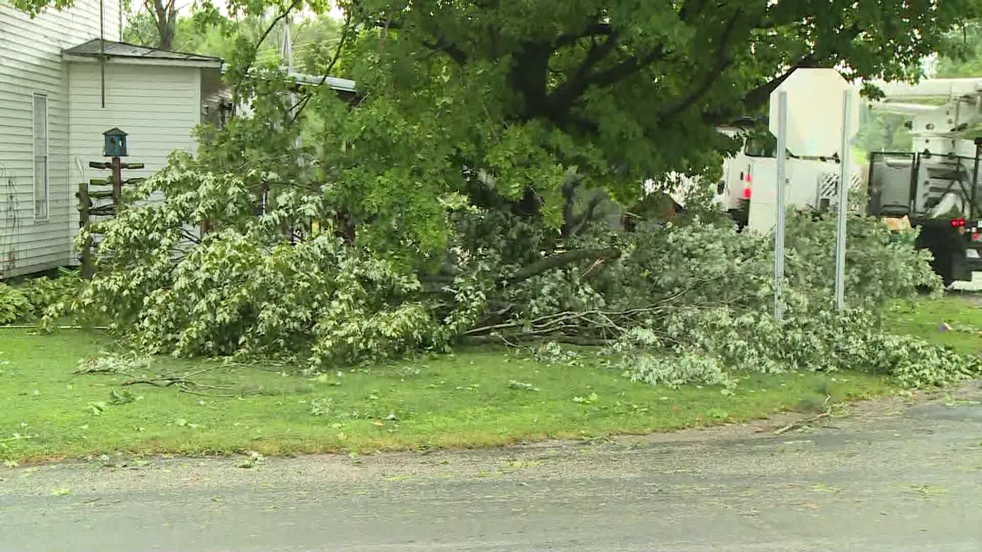 Severe storms move across Michigan | wzzm13.com